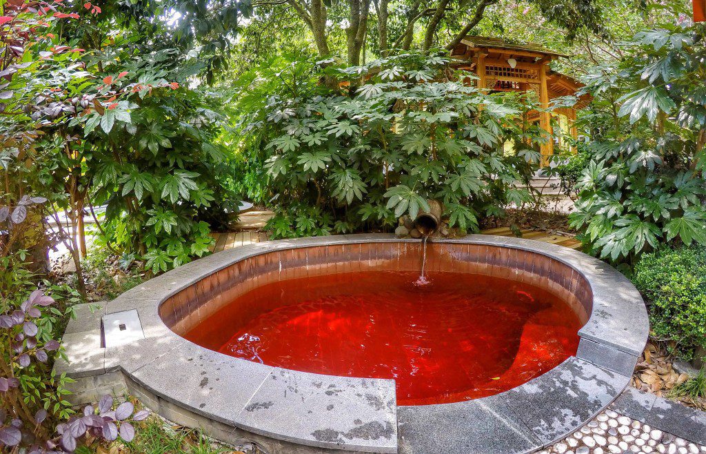 Taking a Dip in the Huangshan Hot Springs - Talk Travel To Me